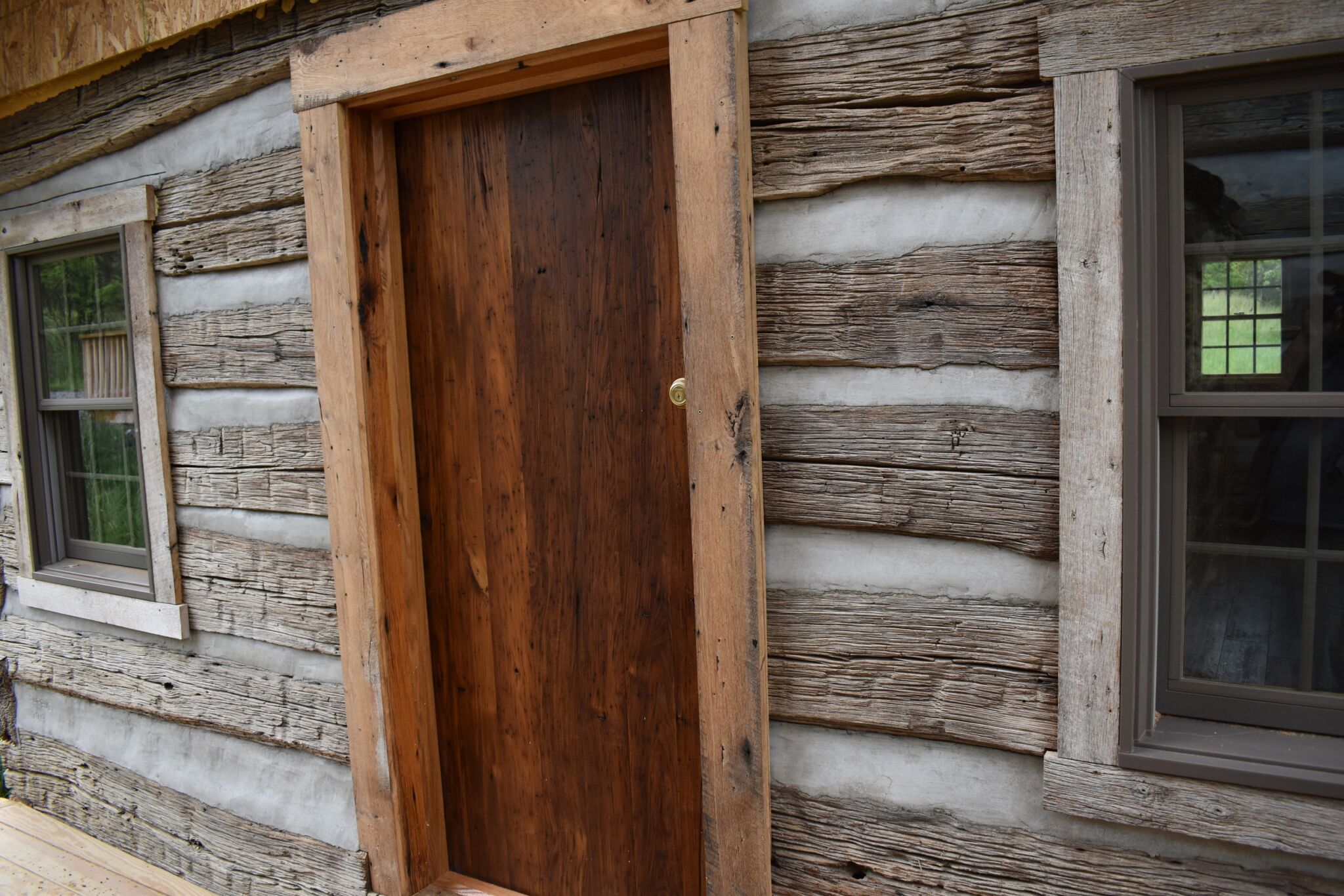 Antique Log Cabins: Chinking - TPC Restoration Blog