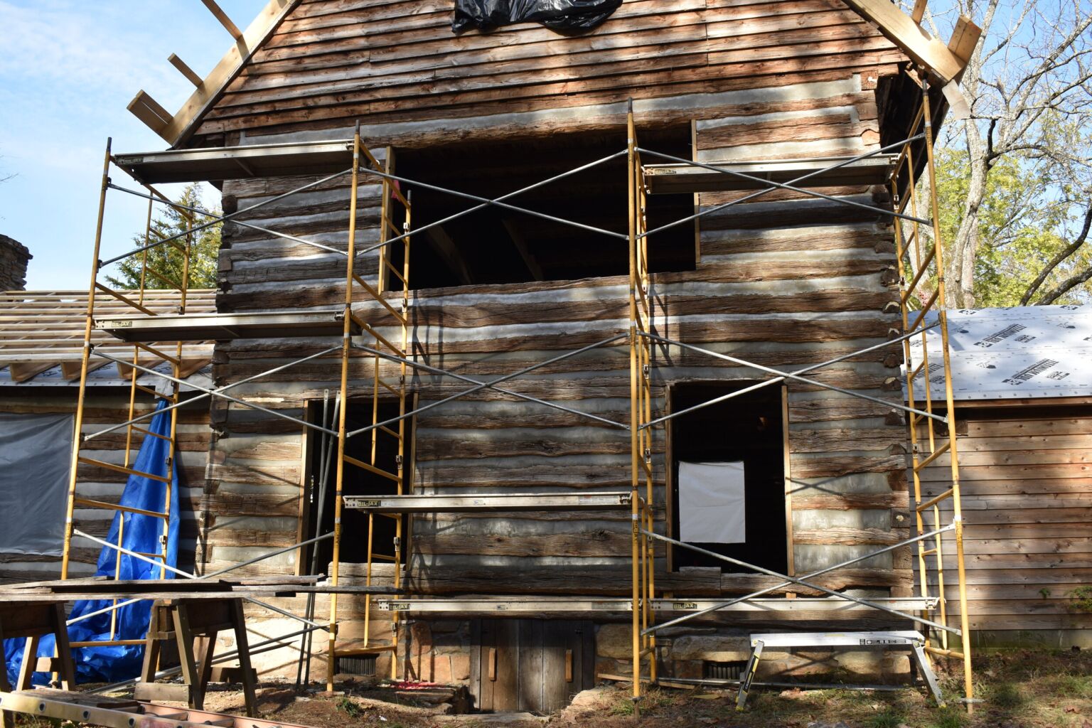 Antique Log Cabins: Chinking - TPC Restoration Blog